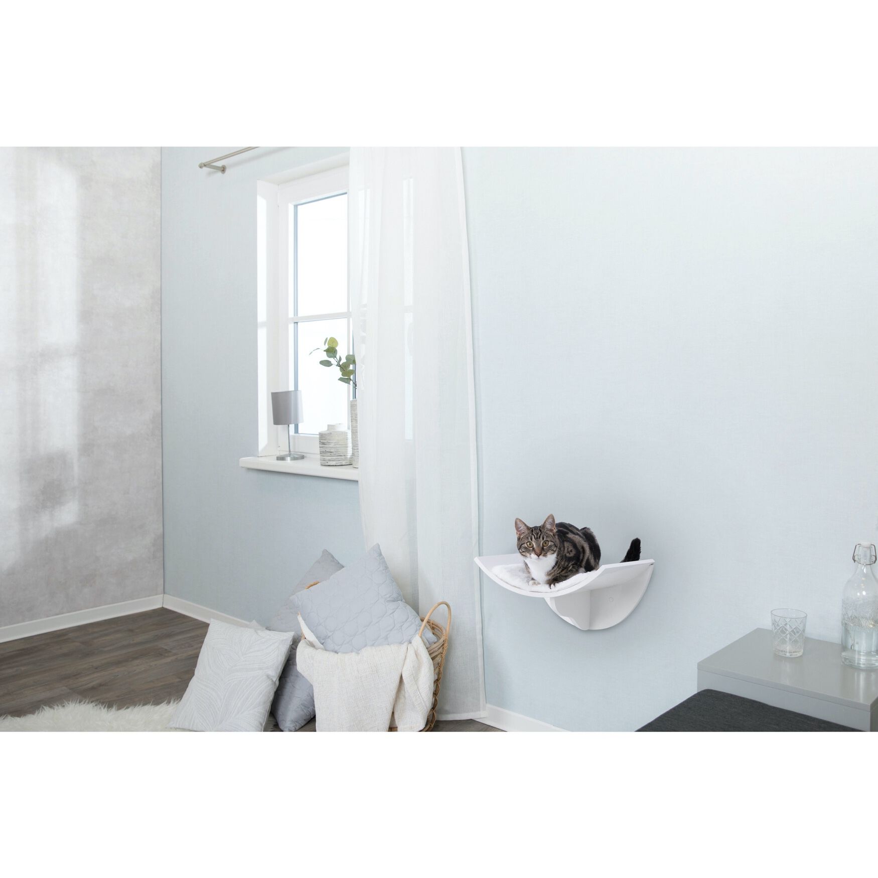 Simple Wall Mounted Cat Bed Platform, White | Brylane Home