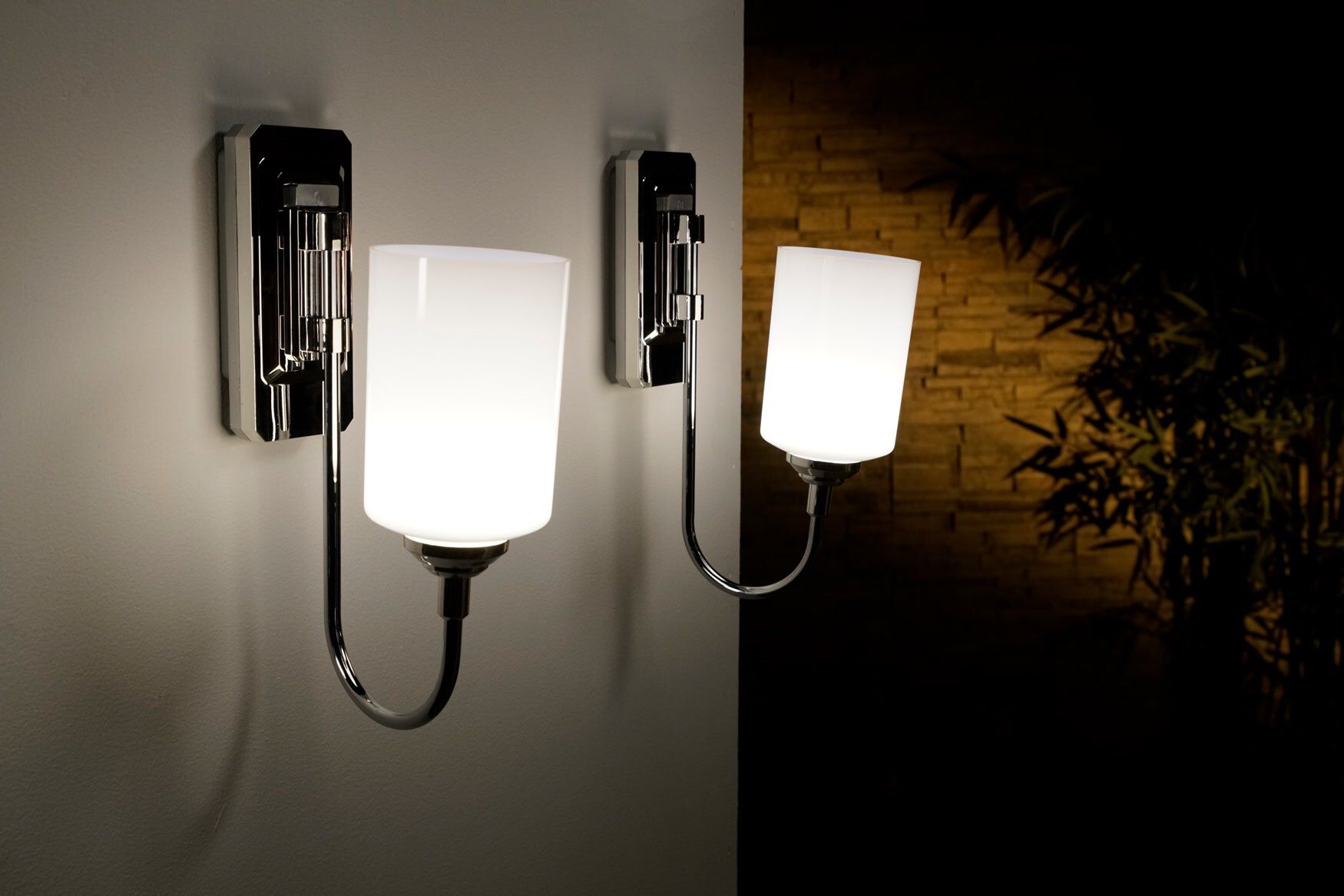 Smart Sconce™ Wireless Wall Light | Brylane Home